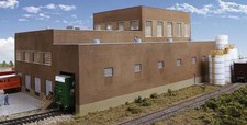 3902 Walthers Superior Paper Mill Warehouse With Rail Siding HO Scale ...