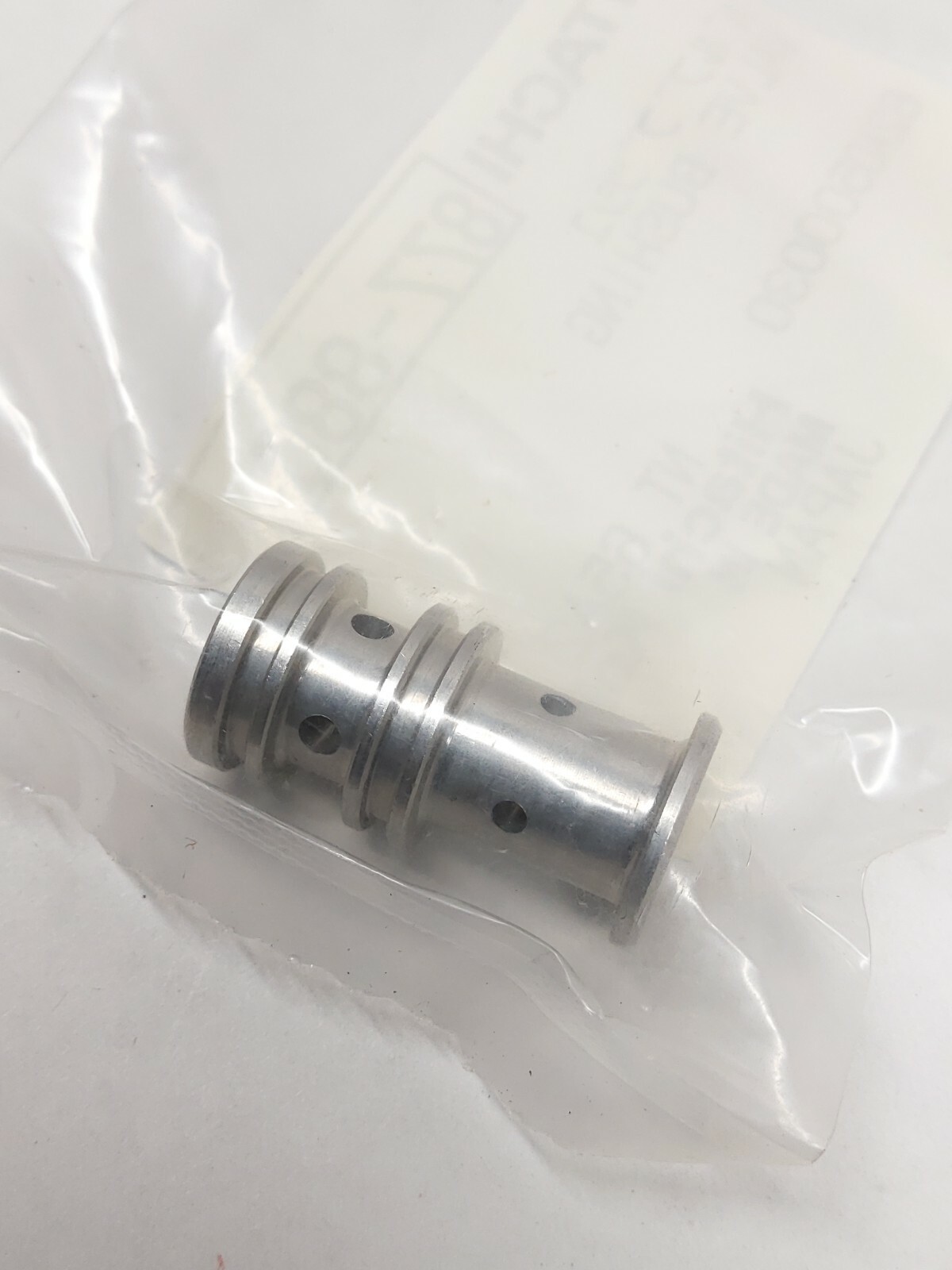 HITACHI NT65A2 VALVE BUSHING 877-880 (NEW) | eBay