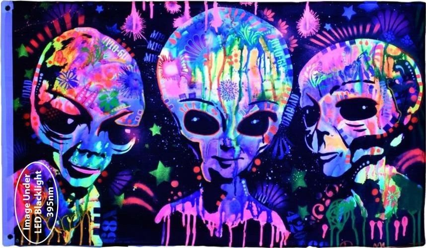 Aliens by Dean Russo Blacklight Reactive Fly Flag 3' x 5' | eBay