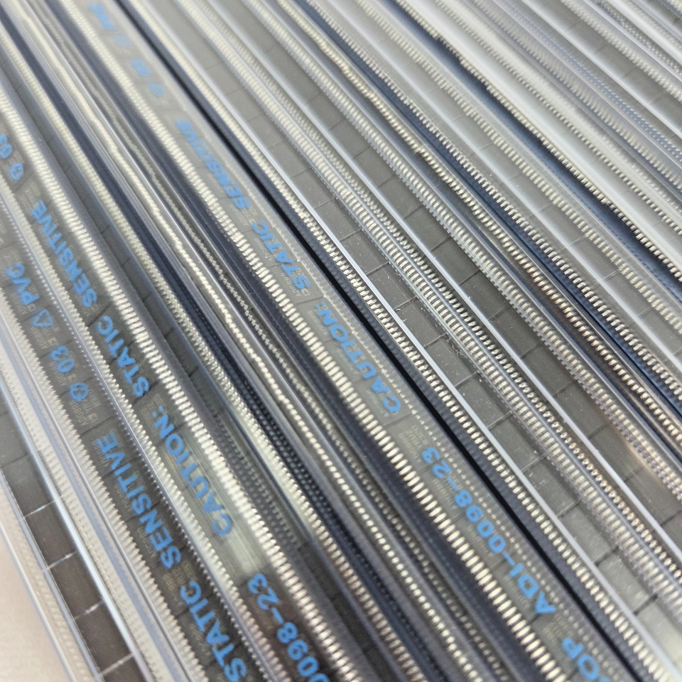 *LOT OF 4700 Analog Devices ADG888 Analog Switch Integrated Circuits 16 ...