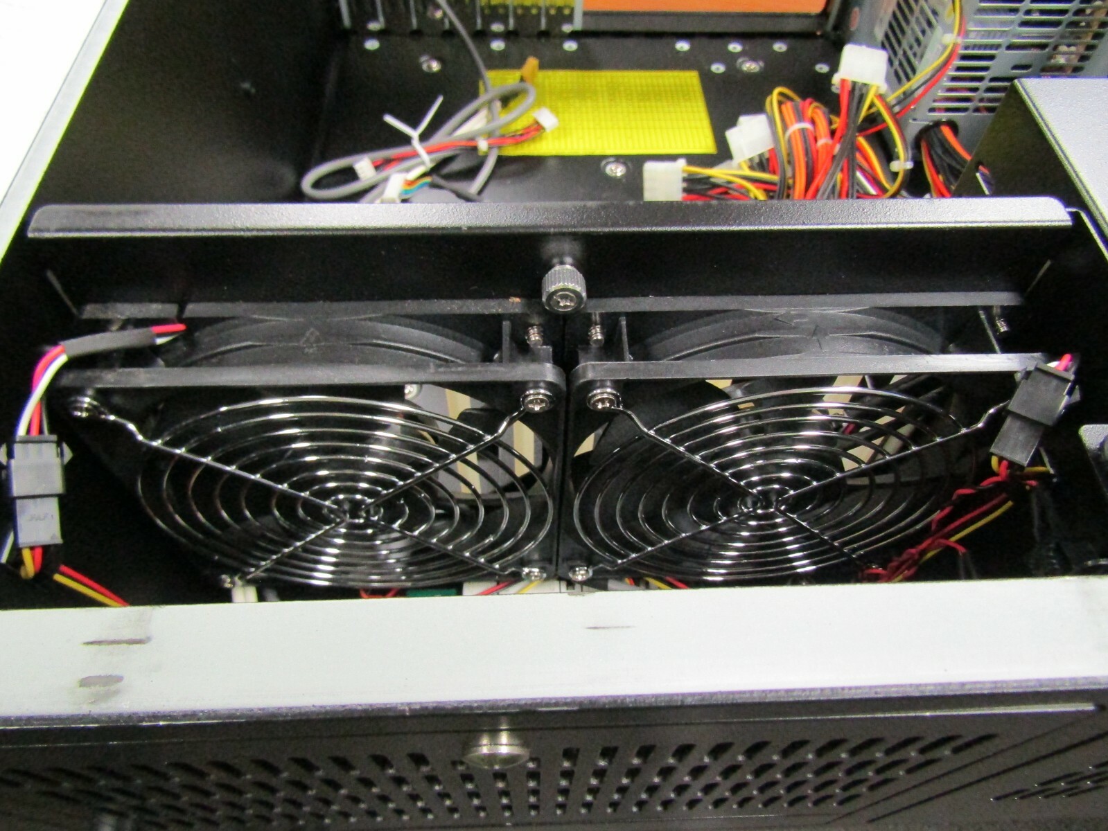 👀 NEW ADVANTECH ACP-4000 RACKMOUNT CHASSIS W/ VISUAL & AUDIBLE ALARM | eBay