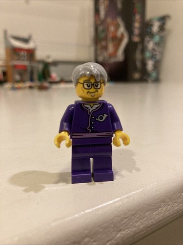 LEGO Ninjago Minifigure Postman (70751) (Genuine) | eBay