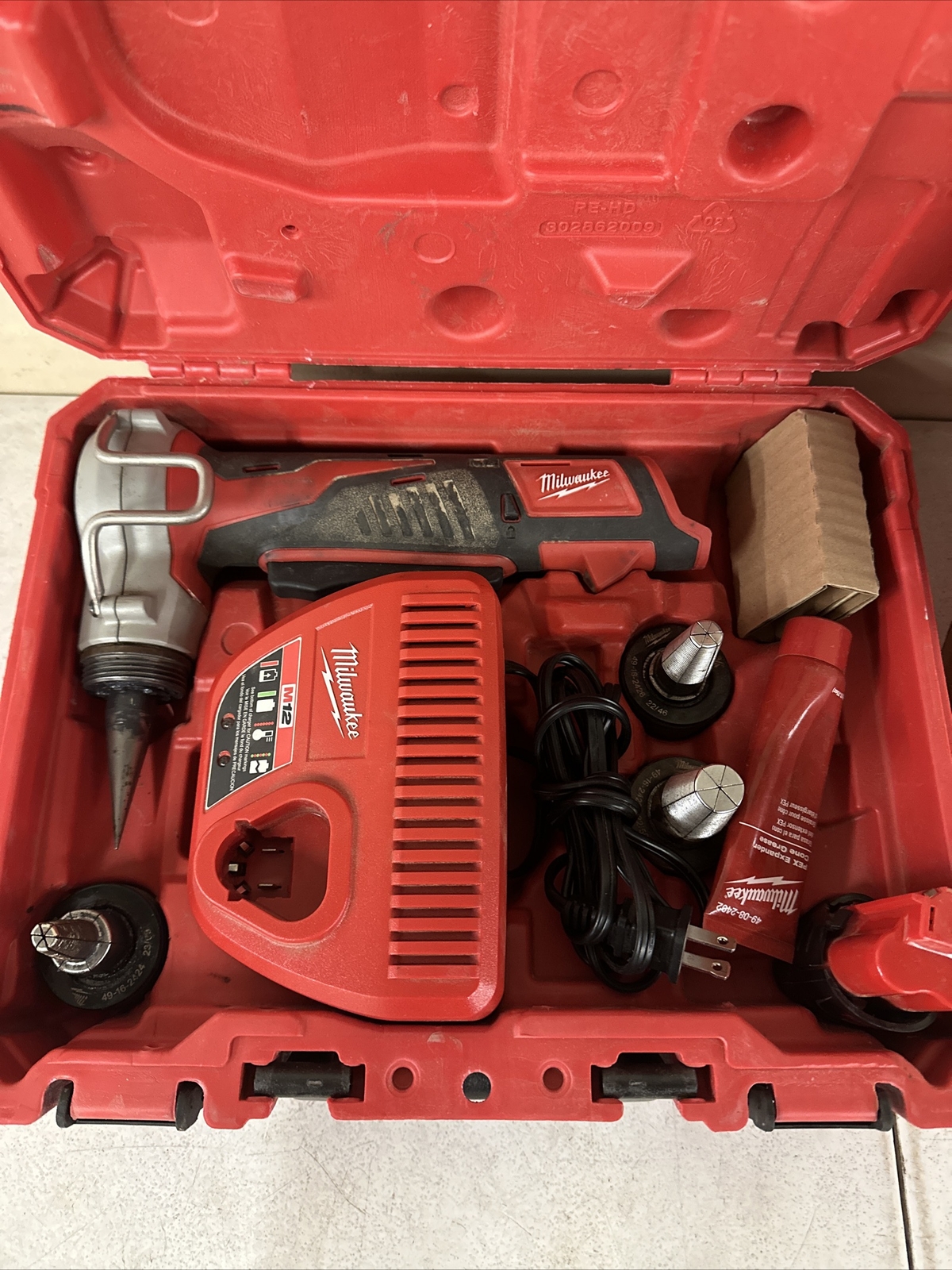 Milwaukee PEX Expansion Tool Kit 2474-22 With Charger Battery M12 PARTS ...