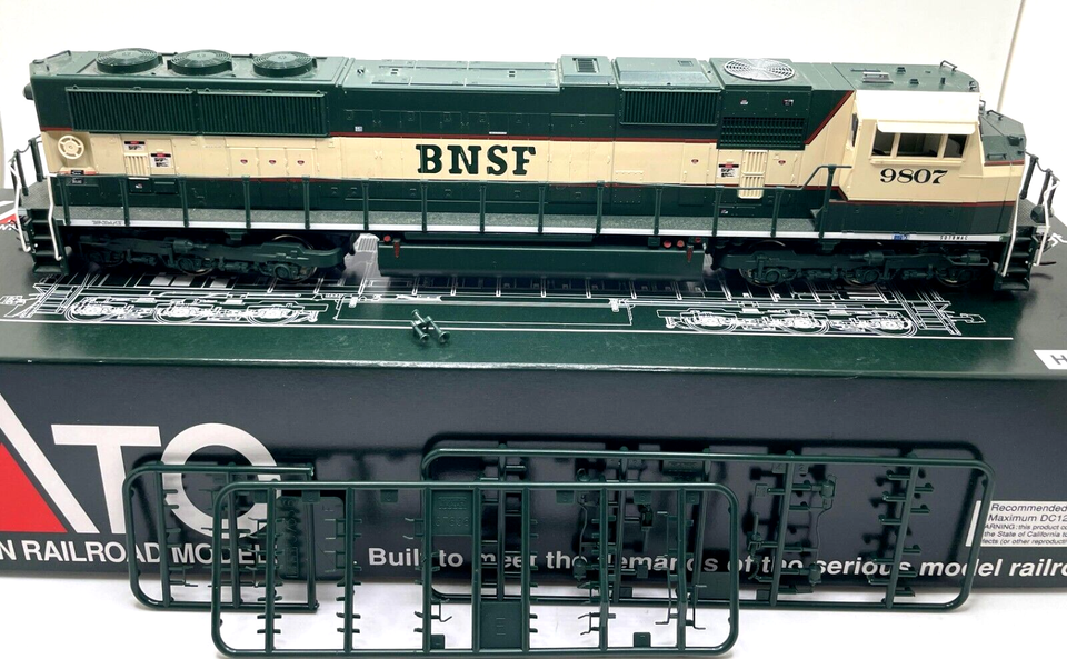 HO KATO 37-6401 SD70MAC CAB HEADLIGHT BNSF EXECUTIVE SCHEME # 9782 | eBay