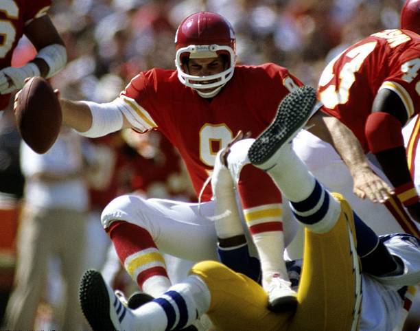 Bill Kenney Of The Kansas City Chiefs 1980s Old Football Photo | eBay