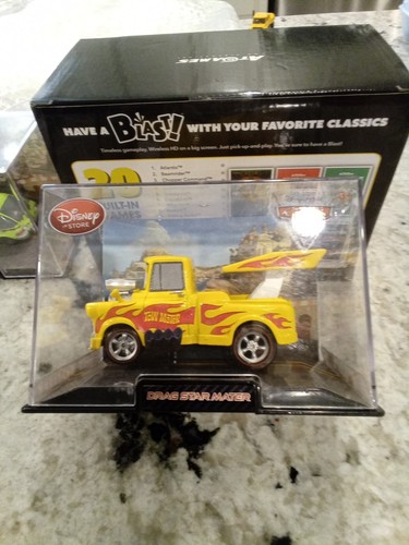 Disney Store Cars 2 Die Cast Collector Case Drag Star Mater 1:43 Scale ...