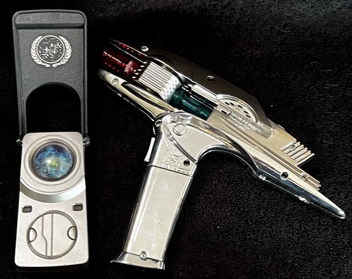 2009 PHASER & COMMUNICATOR • WORKING • STAR TREK THE KELVIN TIMELINE ...