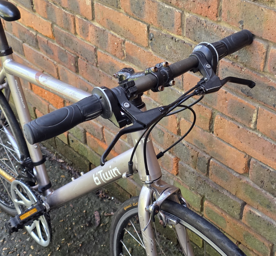 BTWIN JUNIOR ROAD / RACE BIKE (FRAME SIZE 47cm w/ 26" WHEELS) | eBay UK