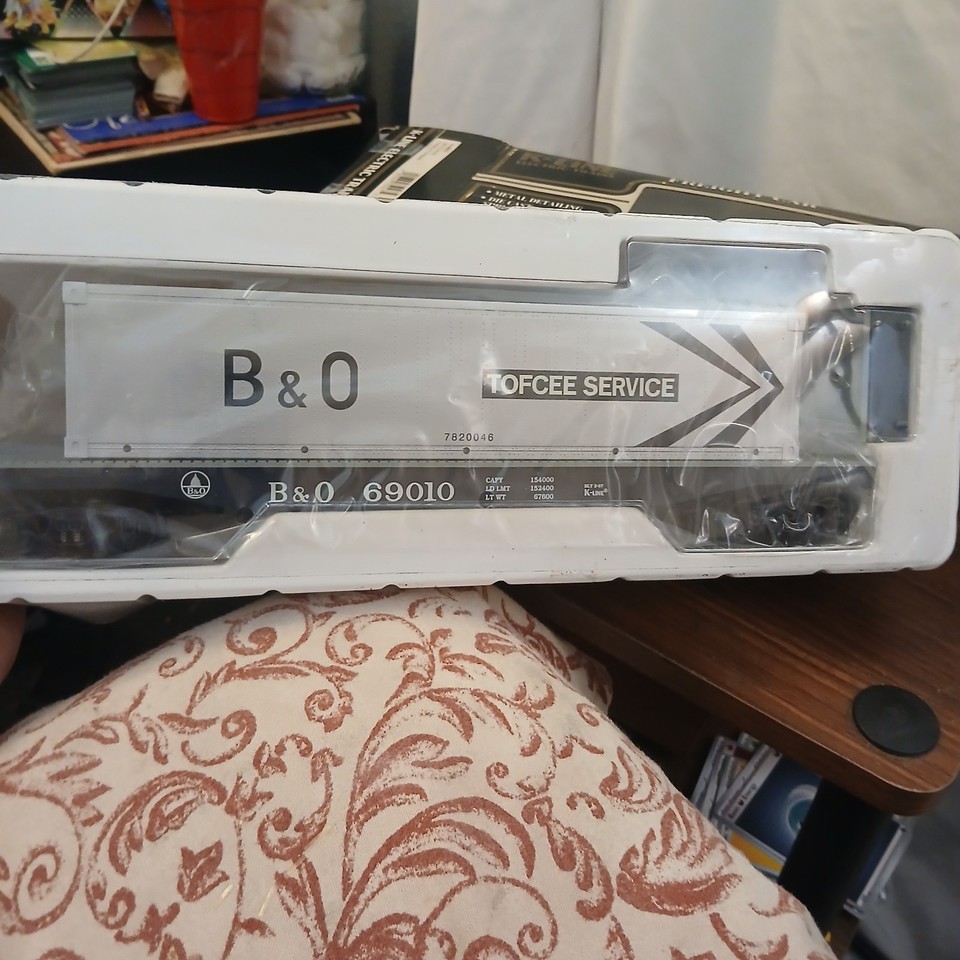 K-Line Electric Trains O/27 Gauge K-69010 B&O Flat Car With Container ...