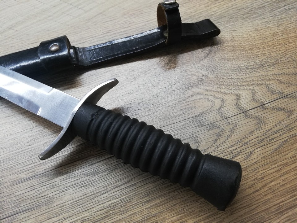 VTG RARE SPAIN NAVAJA TOLEDO INOX PAT FIXED BLADE DAGGER FIGHTING ...