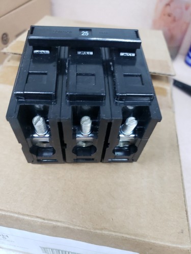 Eaton Cutler Hammer BAB3025H Circuit Breaker 3 Pole 25 Amp 240 Volt for ...