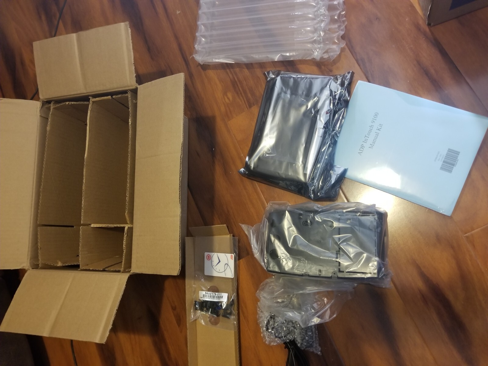 NEW ADP KRONOS 8609100-458 KRONOS InTouch 9100 8609100-458 Time Clock ...