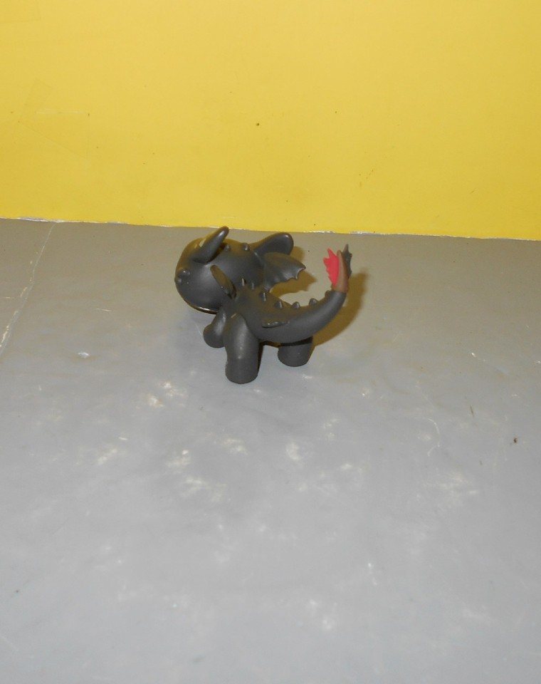 Funko How To Train Your Dragon Mystery Mini Toothless Curious Happy ...