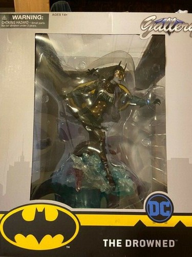 Diamond Select DC Comics The Drowned Dark Knight Metal Statue | eBay
