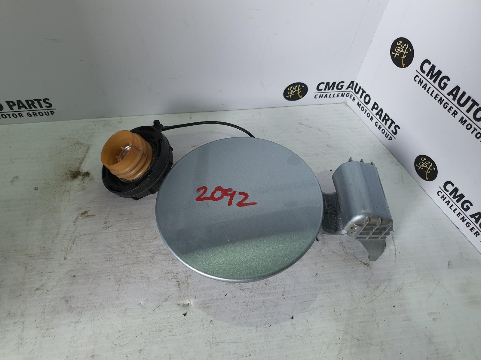 KIA RIO FUEL DOOR / FILLER FUEL FLAP, JB, 08/05-07/11 05 06 07 08 09 10 ...