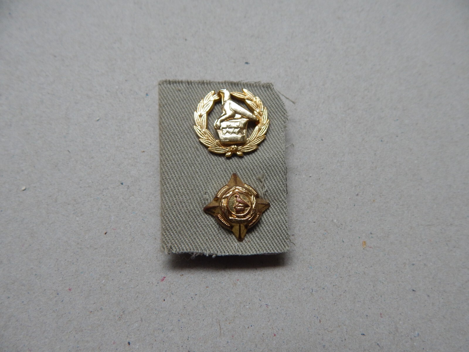 Zimbabwe Army Lieutenant Colonel Rank Pip Badges | eBay UK