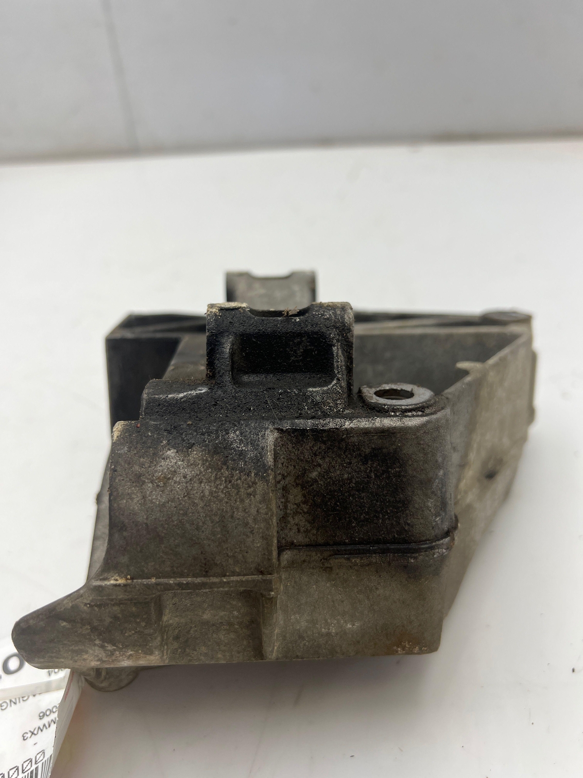 BMW 3.0L AC Compressor Mounting Bracket Fits X3 525i 530i Z4 OEM ...