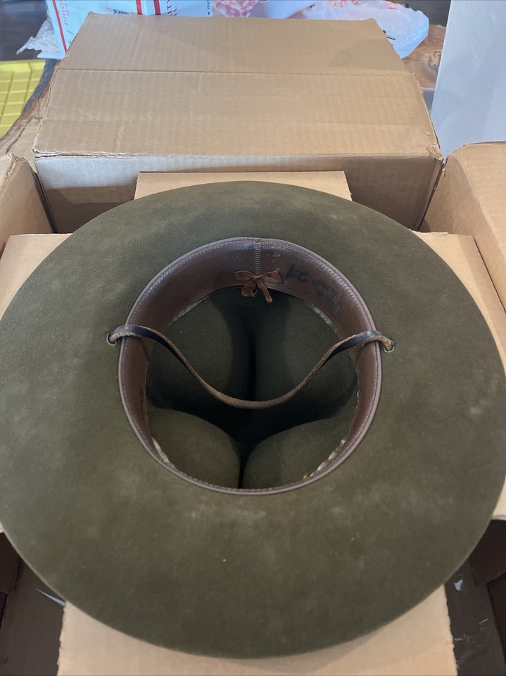VINTAGE BOY SCOUT TROOP LEADER'S HAT W/ ORIGINAL BOX DATED 1977 VERY ...