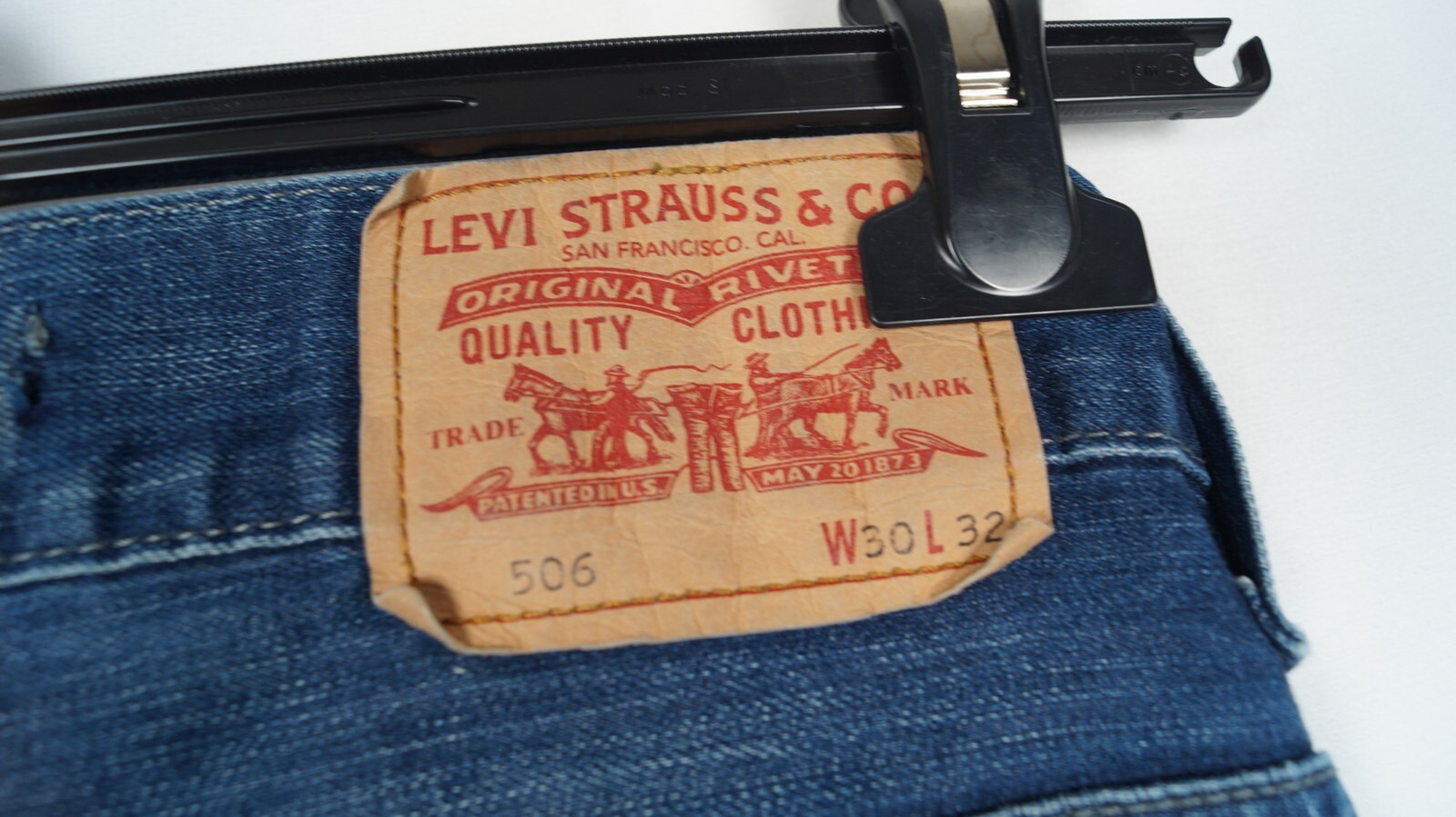 LEVI STRAUSS & CO 506 Men Jeans Size W30 L32 Regular Standard Fit Blue ...