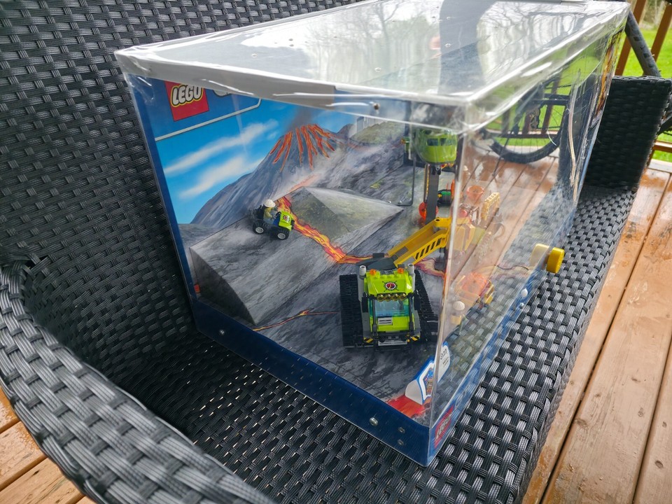 LEGO City 60123 Supply Helicopter 60122 Volcano Crawler STORE DISPLAY ...