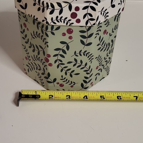 Cleo CSS Octagon Christmas Holly Gift Box w/ Lid & Handle Small Paper ...