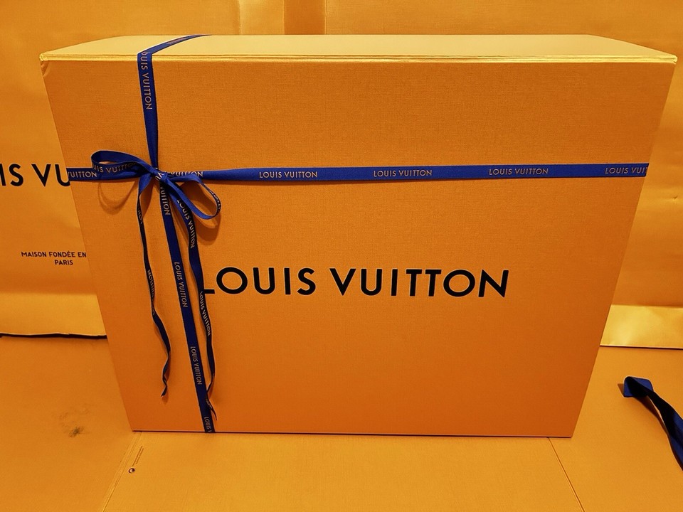 Authentic LOUIS VUITTON LV Gift Box Magnetic Empty Large Box 20x 16x 7. ...
