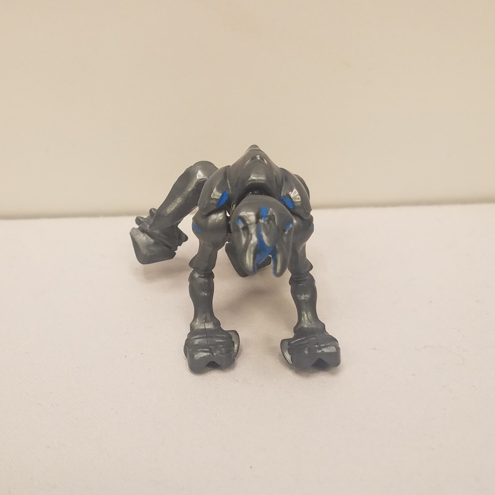Halo Mega Construx Minifigures: Forerunner Crawler blue #1 | eBay