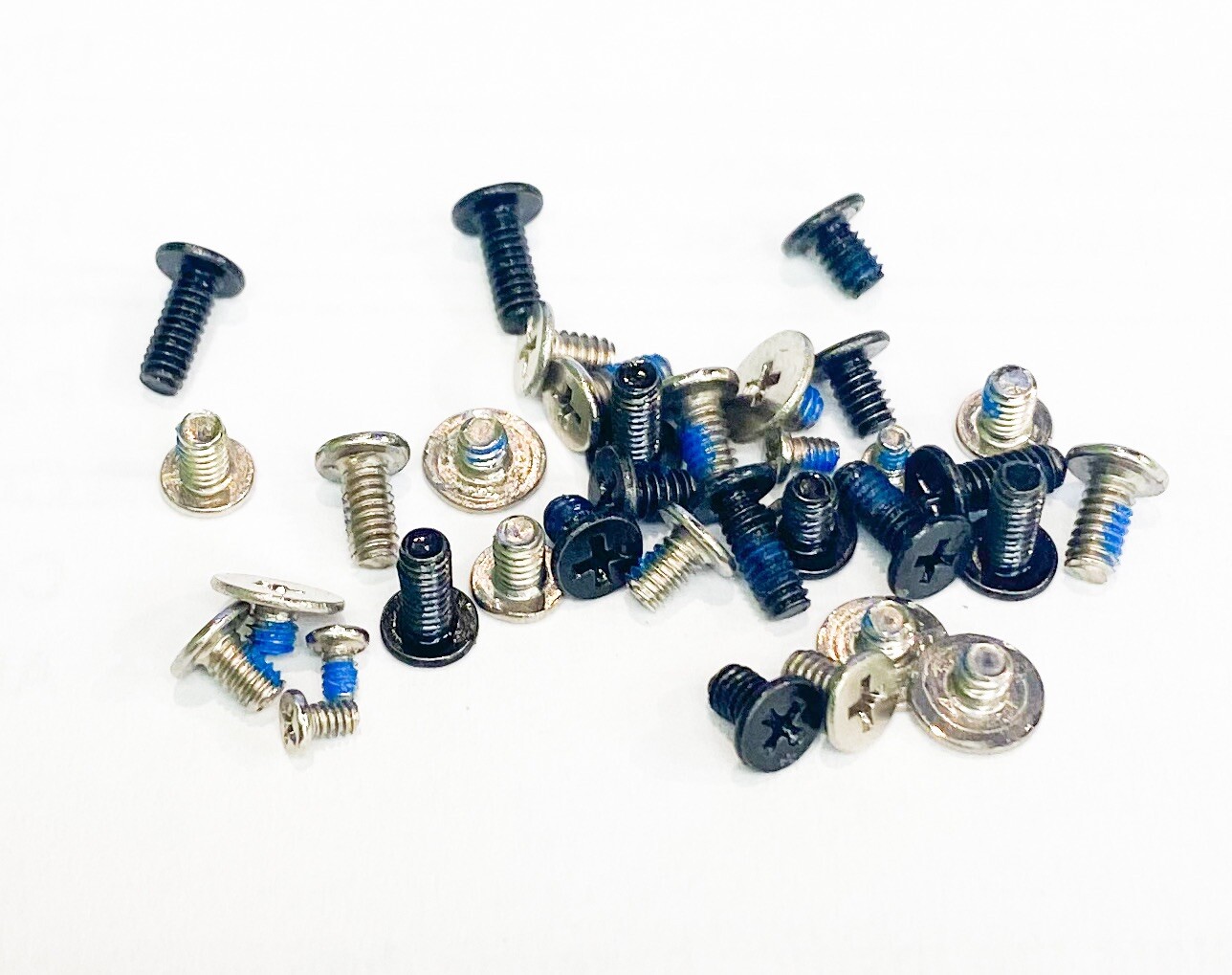 Geo Geobook 240 14.1" Original Complete Screws Screw Set | eBay