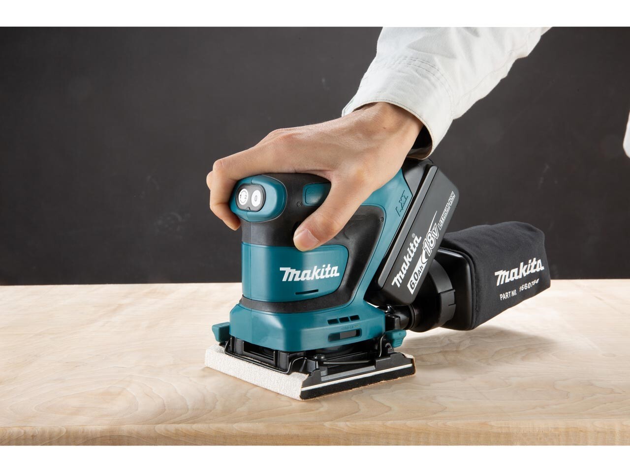Makita DBO481Z 18v LXT 114mm 1/4 Sheet Finishing Cordless Palm Sander ...