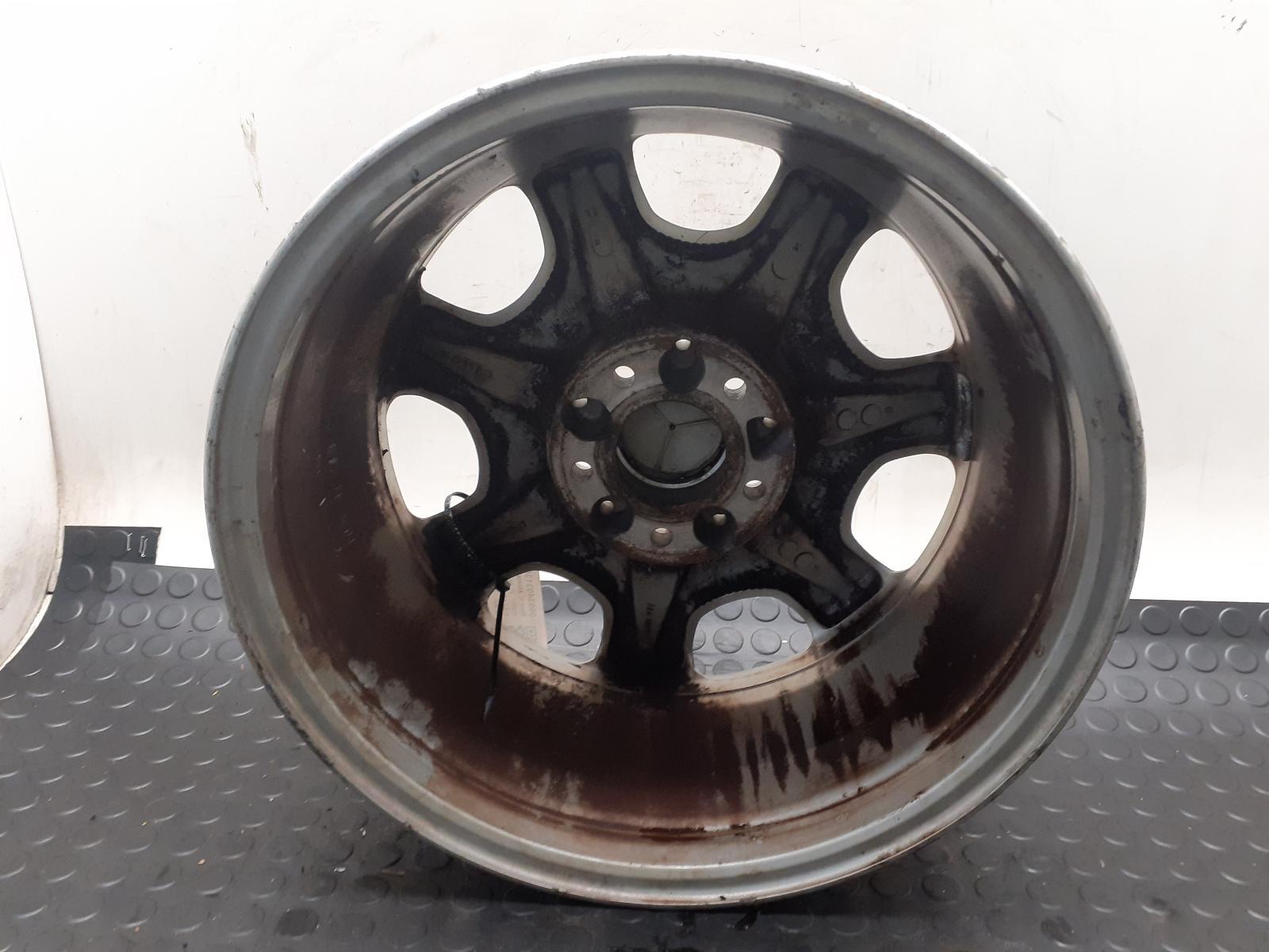 Original MERCEDES C Class W203 Alloy Wheels 7j X 16 Inch A2034012802 Et ...