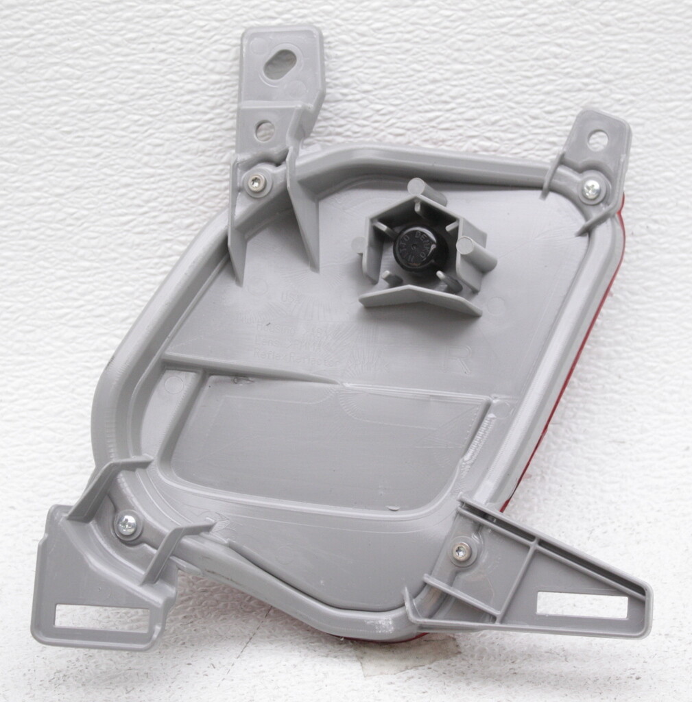 OEM Toyota Highlander Right Passenger Side Rear Bumper Reflector 81480 ...