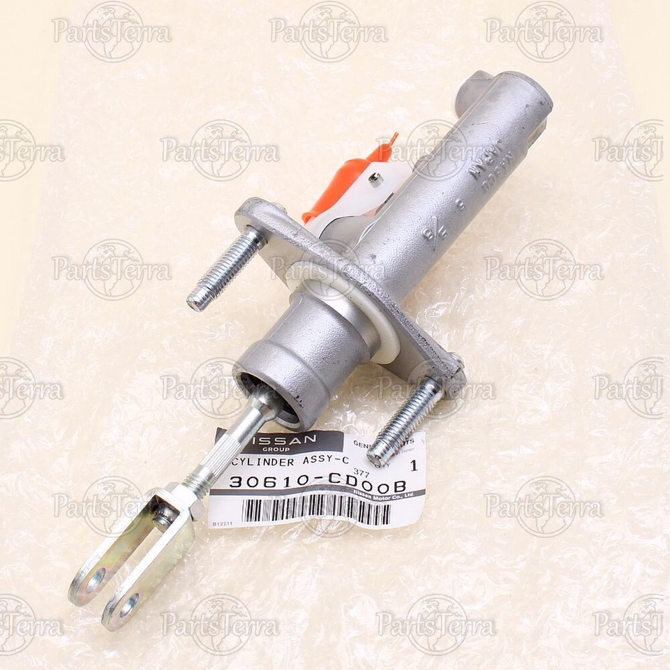 New Genuine OEM NISSAN INFINITI Clutch Master Cylinder Assy 350Z G35 ...