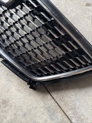 2020 2021 2022 2023 2024 2025 Cadillac XT5 OEM Grille With Surround ...