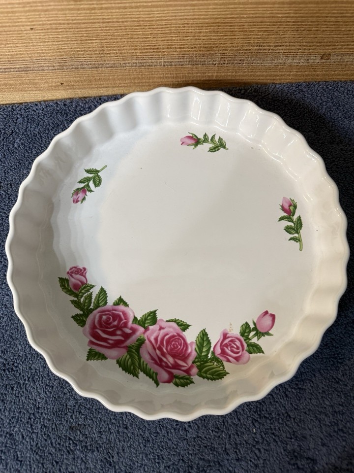 WHITE ROSE FLOWER SCALLOPED CHRISTINE HOLM QUICHE TART PIE DISHWASHER ...