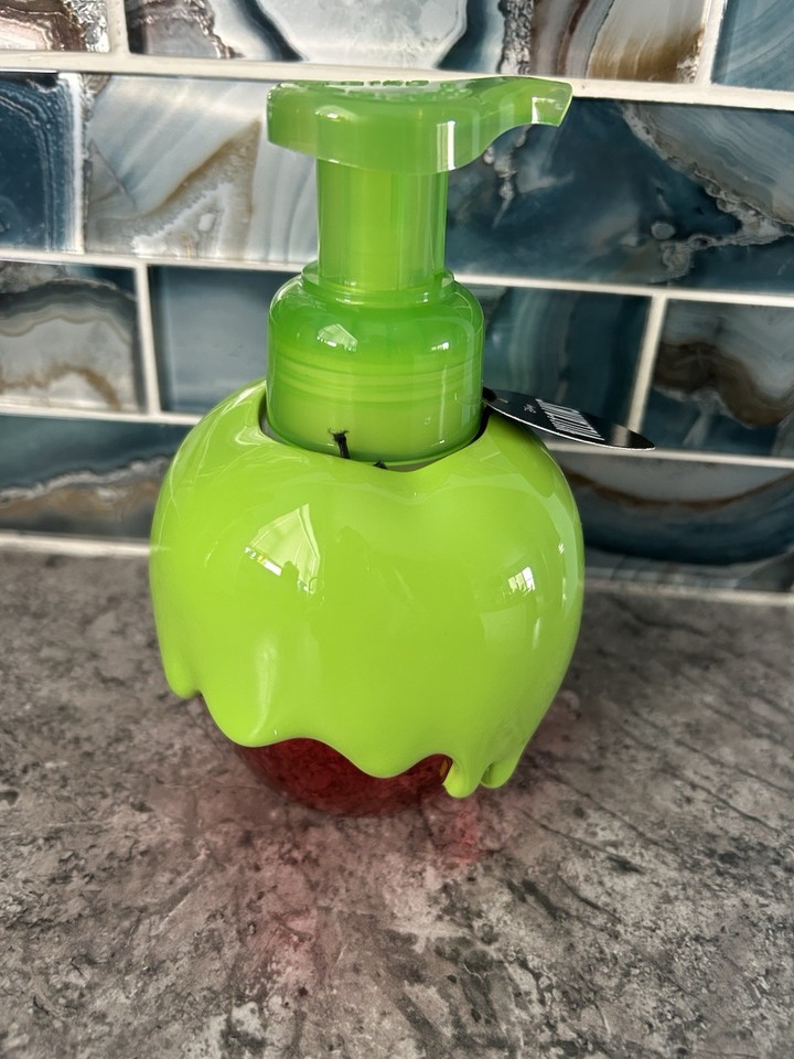 Bath & Body Works Disney Villains Evil Queen Poison Apple Soap Dispenser | eBay