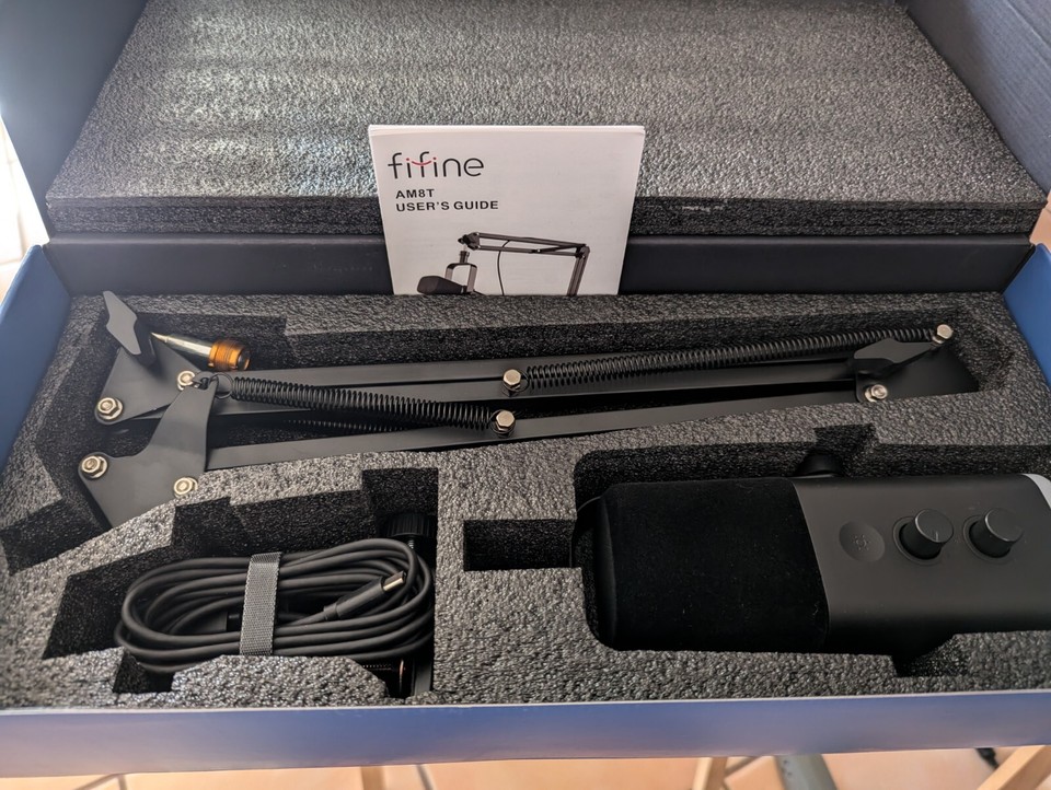 FIFINE USB Ampligame Microphone Kit AM8T for Gaming Streaming USB-C XLR ...