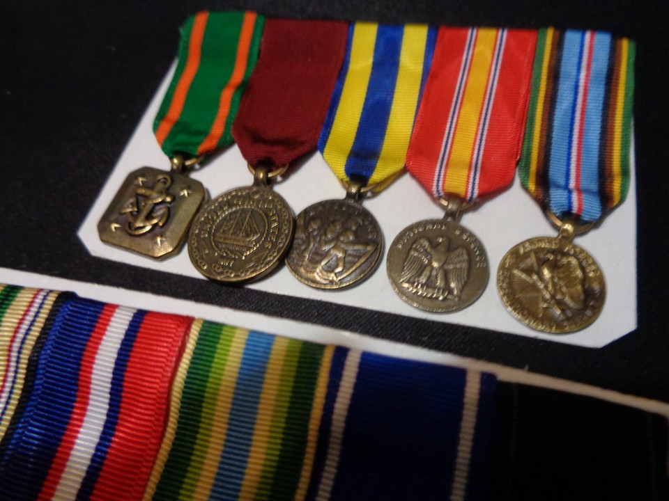 MINI SIZE MEDAL SET 10 MEDALS MOUNTED UNITED STATES NAVY ENLISTED NEW ...