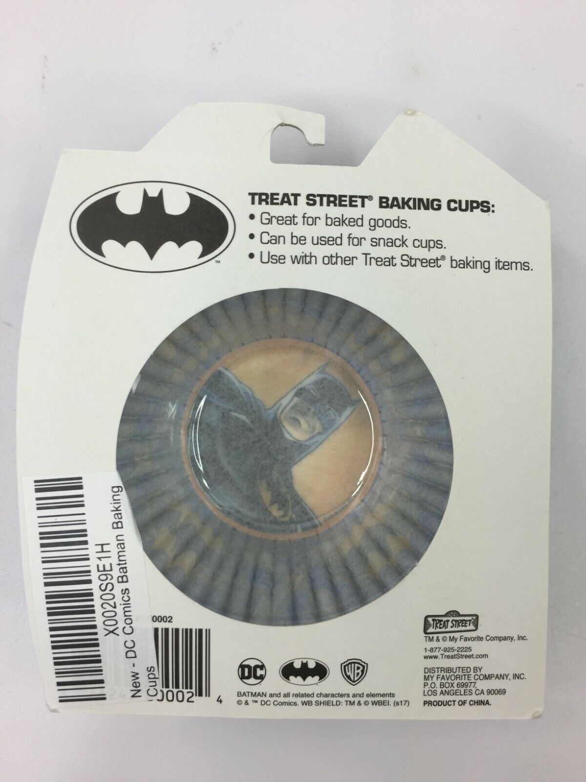 DC COMICS Batman Cupcake Muffin Baking Cups 24 Total Cups Birthday ...