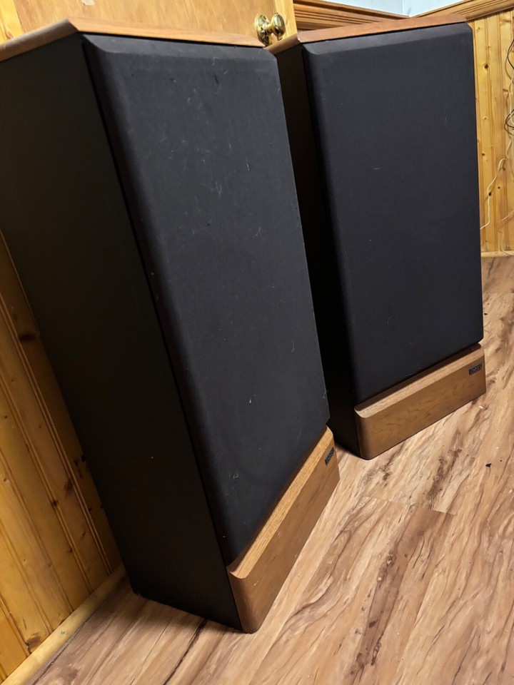Very nice Advent Maestro Speakers. Good condition | eBay