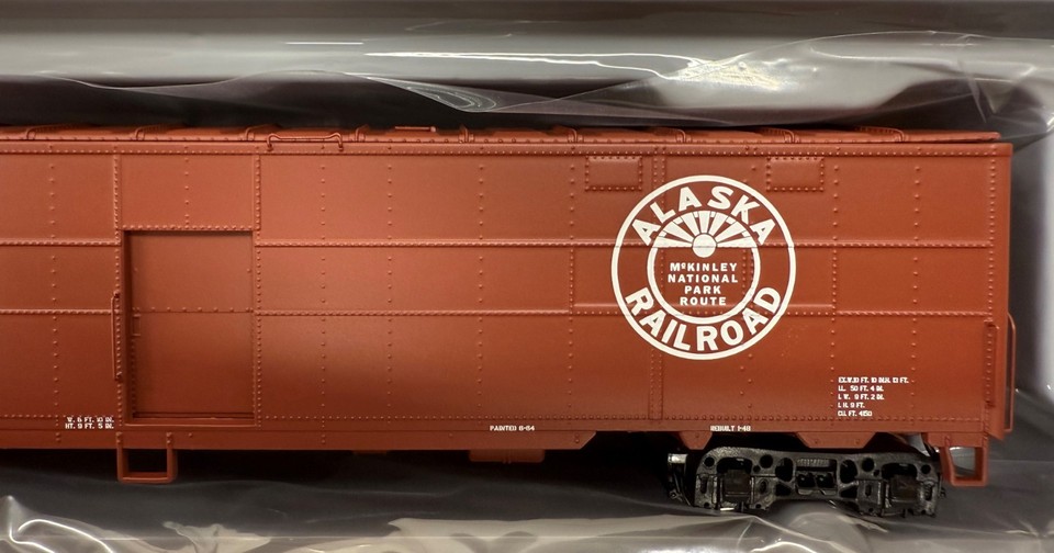 NEW! HO WalthersProto 50' Express Boxcar (ex-CB&Q troop kitchen) Alaska ...