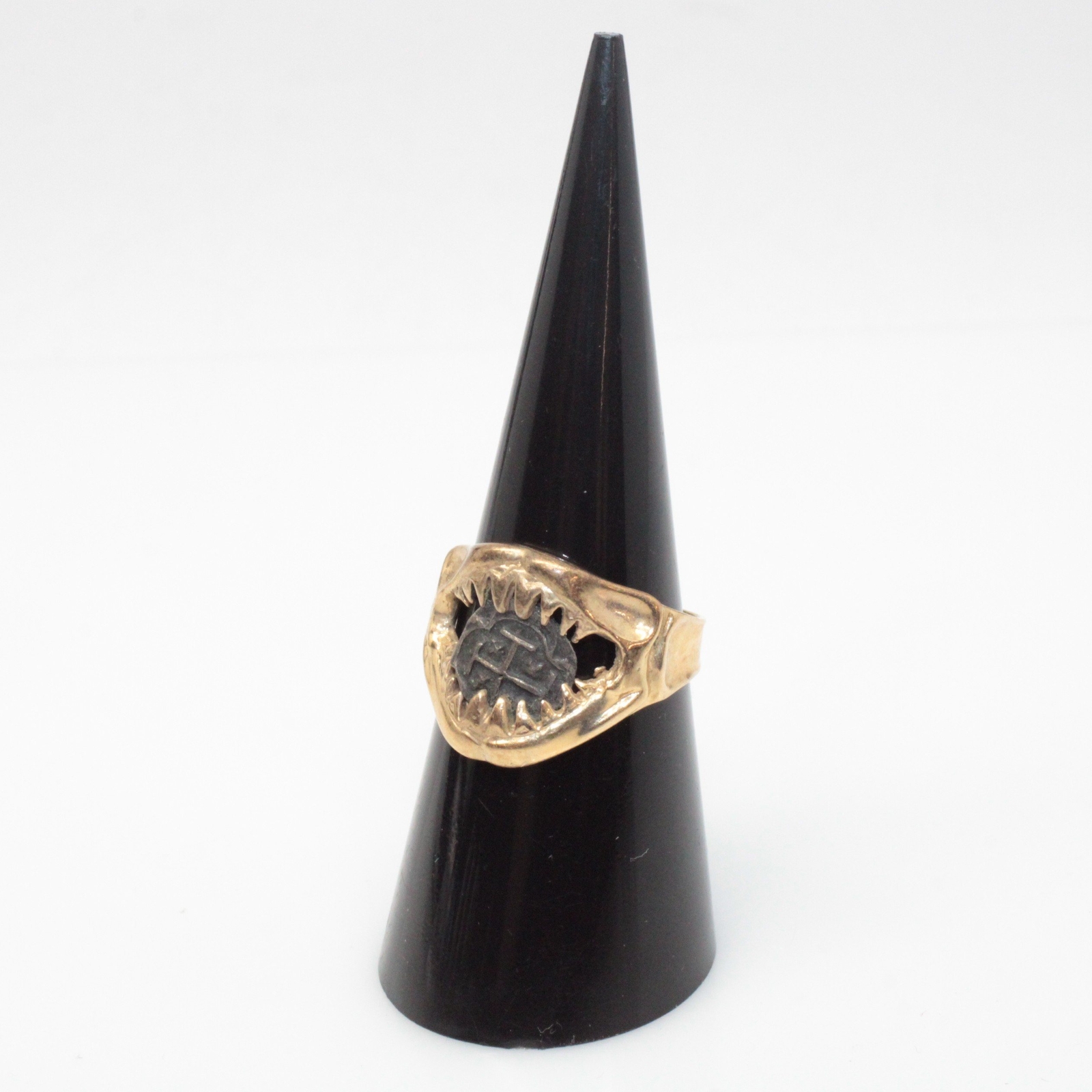14K Yellow Gold Shark Jaw & Shipwreck Coin Ring Size … - Gem