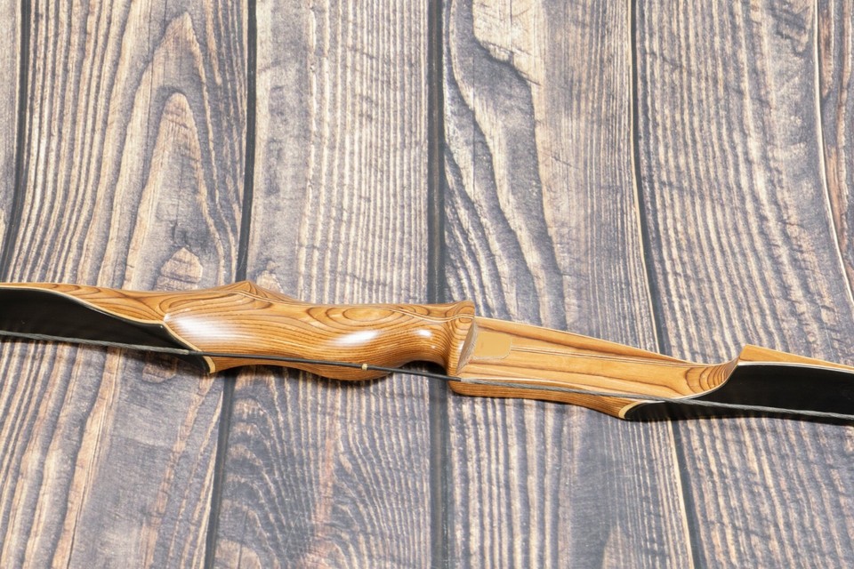 Vintage Damon Howatt Bow Hunter 60# | eBay