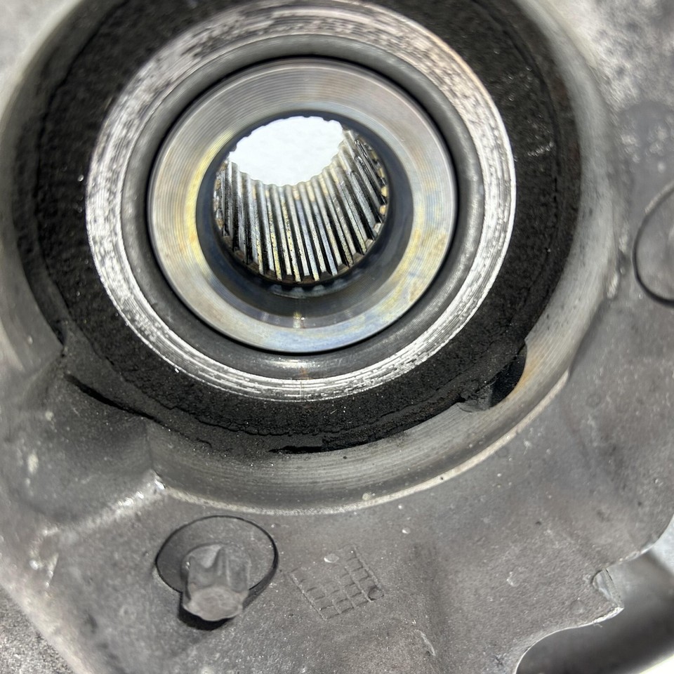 Rear Left Driver Spindle Knuckle Hub Mercedes-Benz S550 2014-2017 OEM ...