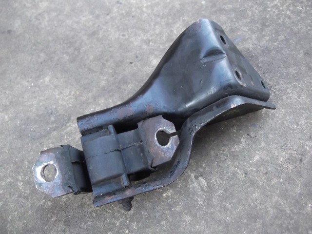 Vauxhall CORSA B 1.4 Automatic Auto Rear Engine / Gearbox Mounting ...