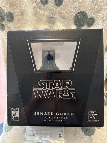 Star Wars Gentle Giant Studios BLUE SENATE GUARD MINI BUST 918/10k ...