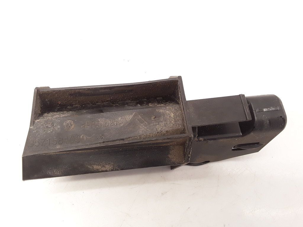 Citroen C3 MK2 2012 Front Right Headlight bracket mount holder ...