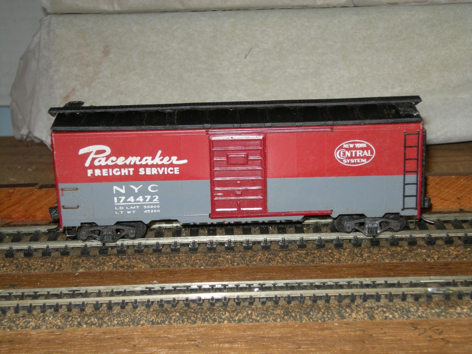 HO scale New York Central NYC Pacemaker 40' Box Car, NYC 174472 | eBay