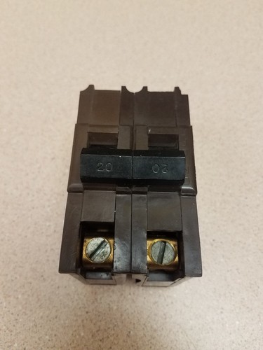 FPE Federal Pacific NA NA220 2 Pole 20 Amp 120/240V Circuit breaker ...