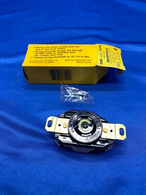 Hubbell 2310A twist lock receptacle 2 pole 3 wire locking, 20Amp NEMA ...