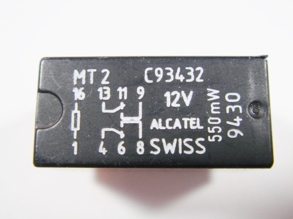 Relay 12V 2xUM 220V 2A Axicom Alcatel Swiss MT2 C93432 #13-93 | eBay